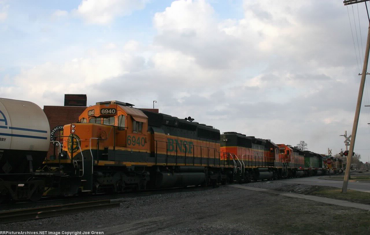 BNSF 6940